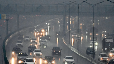 December-January extreme: Dense fog engulfs Delhi for 128 hours in 20 ...