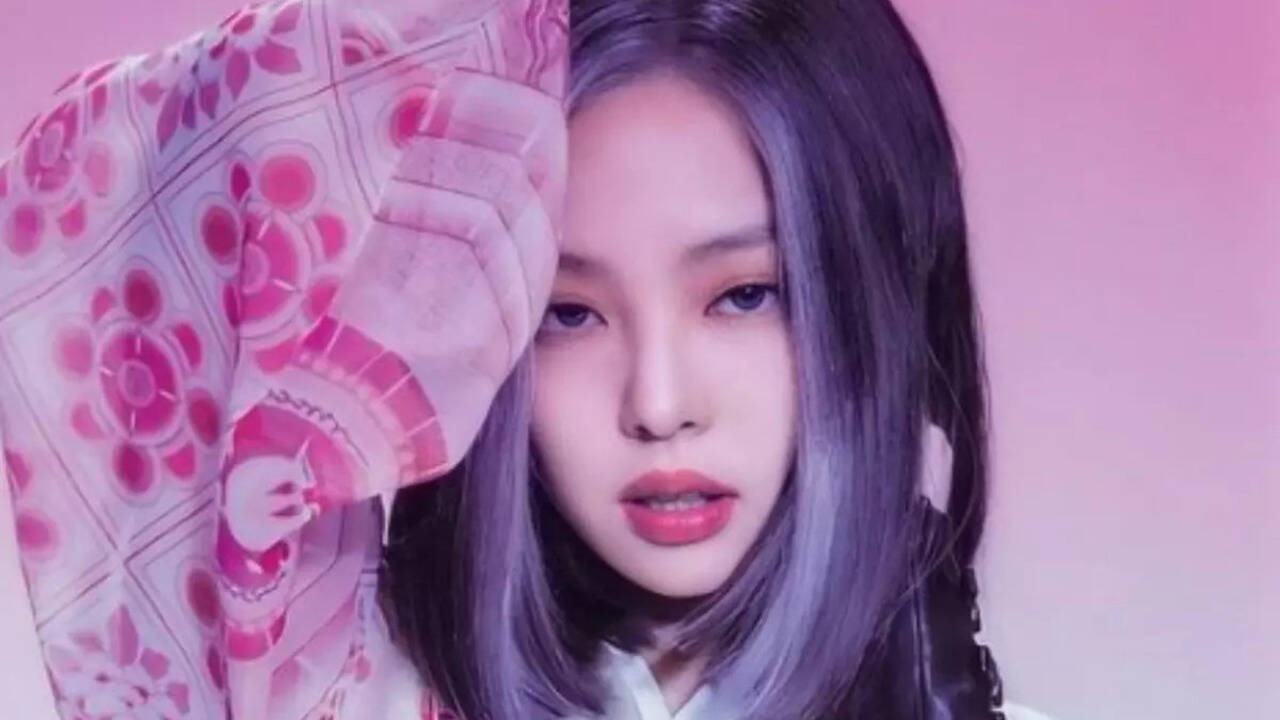 BLACKPINK's Jennie Makes History As The First Korean Female Soloist To Chart For 5 Weeks On ...