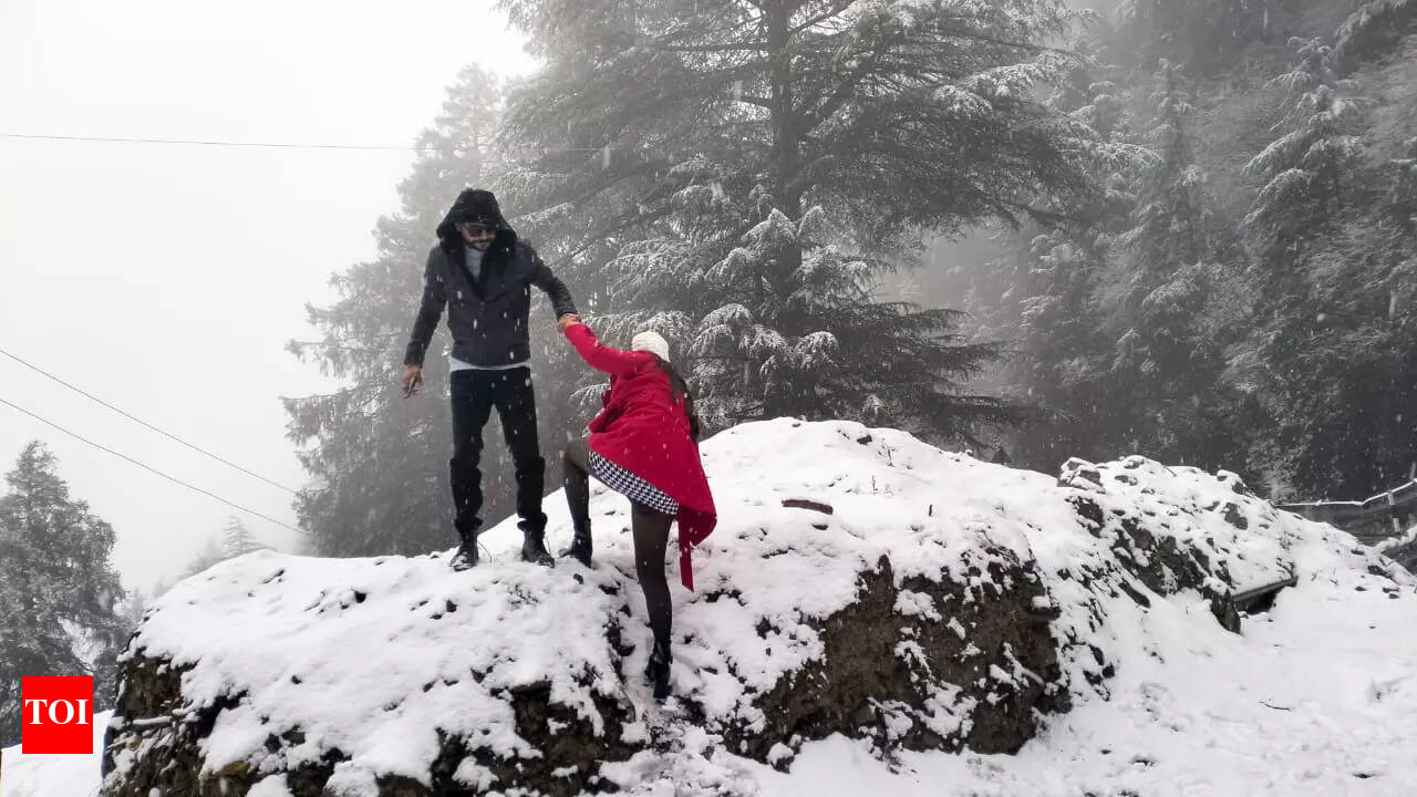 Snowfall Today In Mussoorie