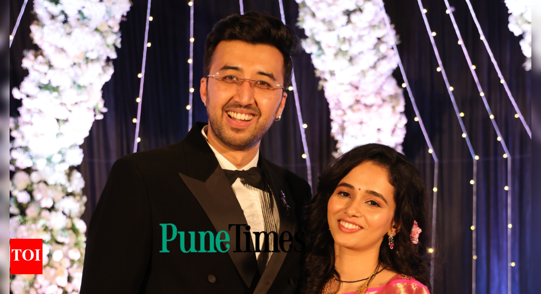 Rishi-Tanmayee host a glitzy reception | Marathi Movie News - Times of ...