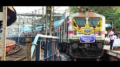 Godavari Express: Godavari Express On Golden Jubilee Trip | Vijayawada ...