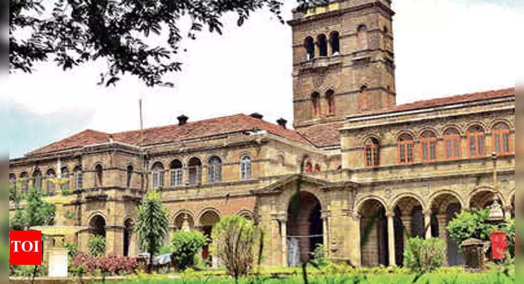 Controversy at Pune University: Professor and 5 students arrested for ...