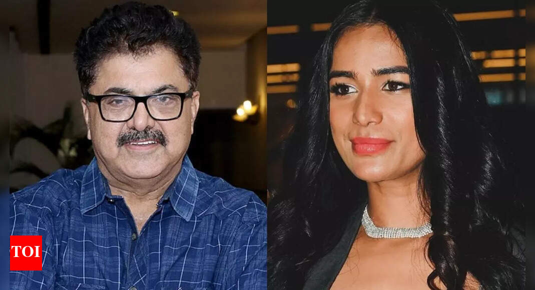 Filmmaker Ashoke Pandit criticizes Poonam Pandey for spreading fake news about cervical cancer ...