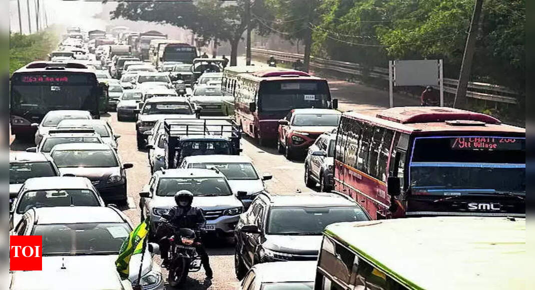 Several Pune roads witness traffic jam for 7 hours | Pune News - Times ...