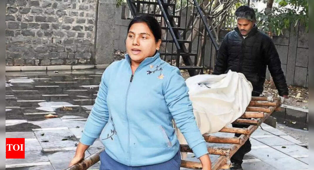 Delhi Woman Ensures Final Rites for Unclaimed Bodies - Pooja Sharma ...