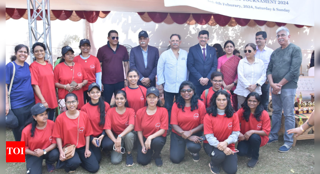 Women Lawyers Cricket Tournament: Dindoshi Strikers Win Championship ...