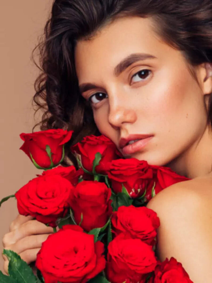 Happy Rose Day 2024: DIY rose petal facepack for that natural glow ...