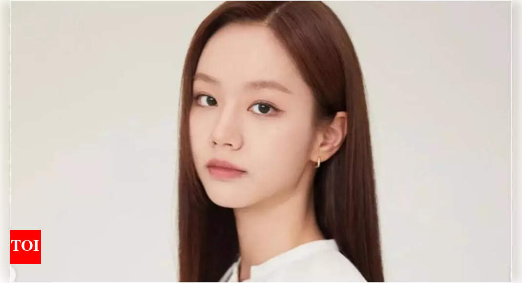 Hyeri considering the lead role in webtoon-based mystery thriller ...