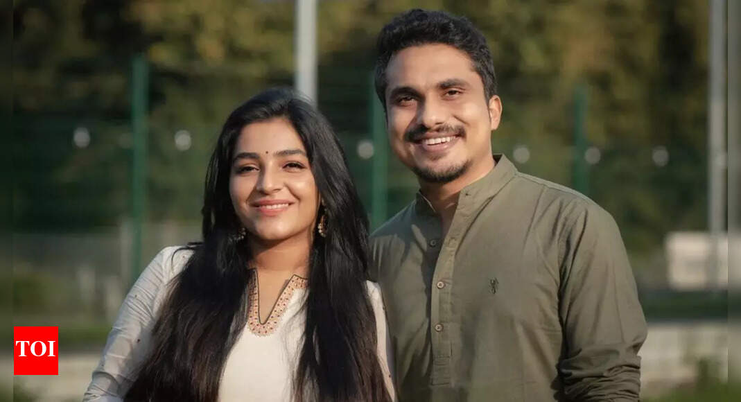 Is Rajisha Vijayan in love with cinematographer Tobin Thomas? | Tamil Movie News - The Times of ...