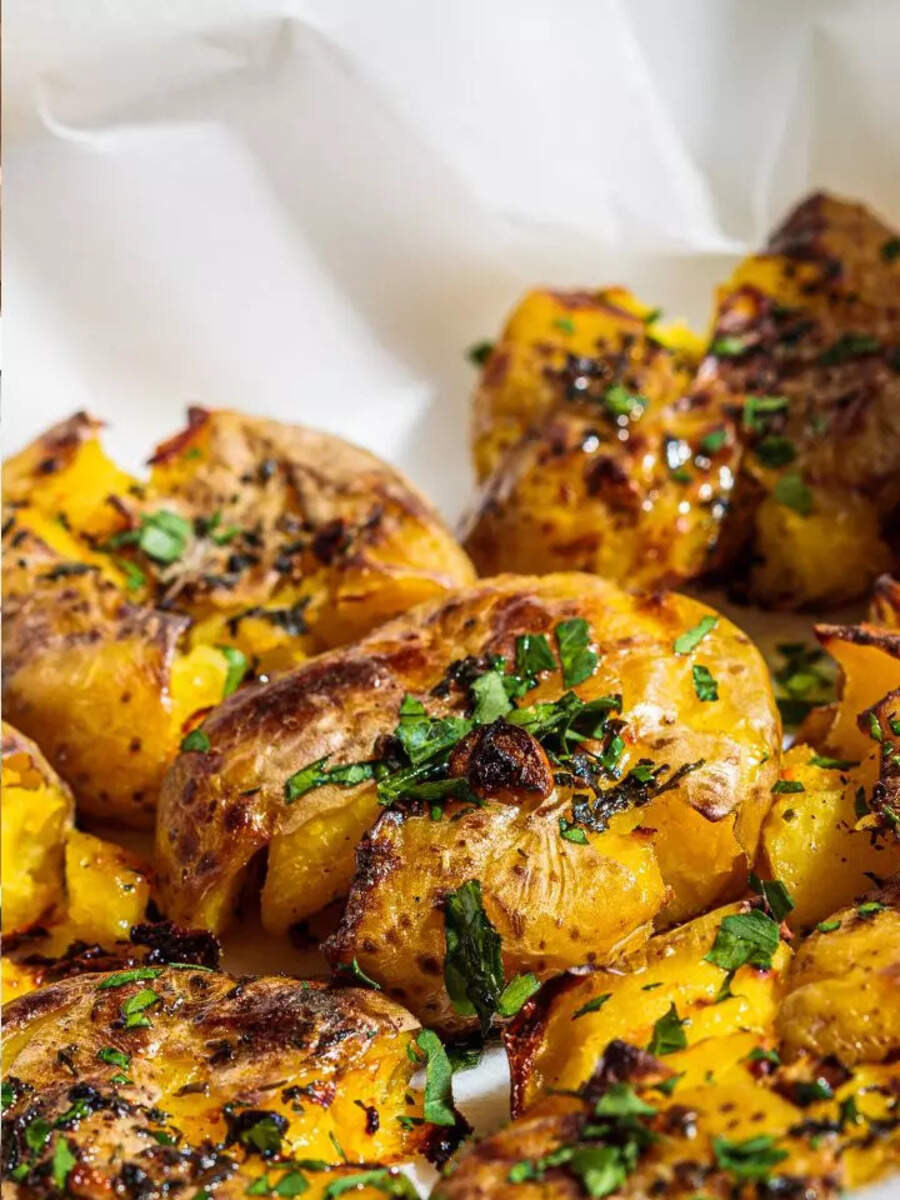 How to make restaurant-style Cajun Potatoes | Times of India