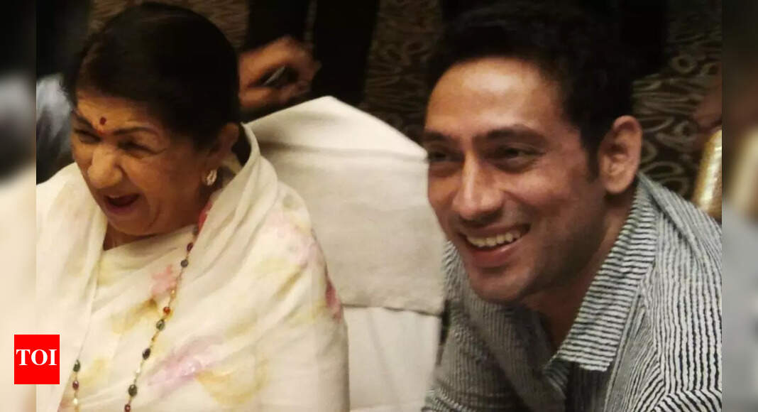 Exclusive: Actor Hrishikesh Pandey Remembers Lata Mangeshkar on Her ...