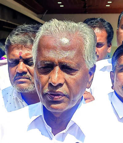 ‘two Leaves’ Symbol Belongs To Eps-led Aiadmk: Munusamy | Coimbatore ...