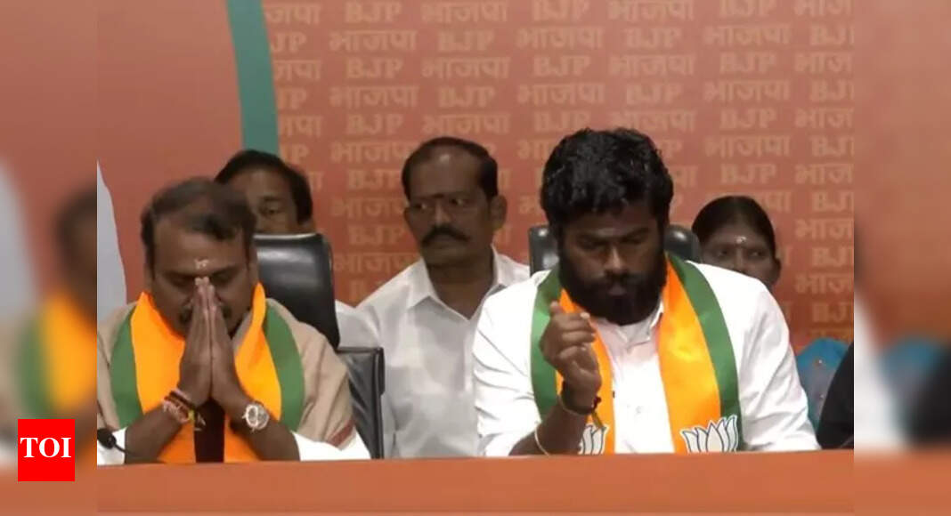 Tamil Nadu News: 15 former MLAs and ex-MP from Tamil Nadu join BJP in ...