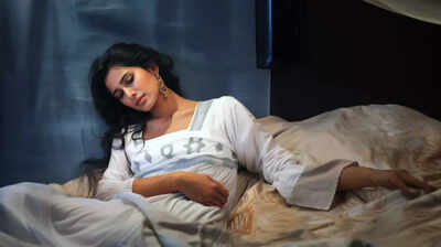 Outrage on social media over fake death report of Poonam Pandey | - Times of India