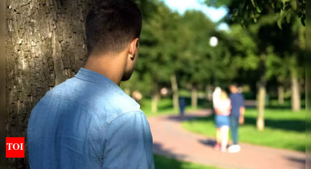 10 tips to help you stop stalking your ex | Indian news publication ...