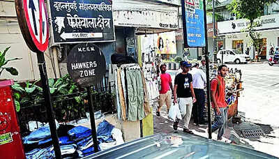 Colaba: In Colaba, ‘no Hawking Zone’ Boards Tampered With | Mumbai News ...