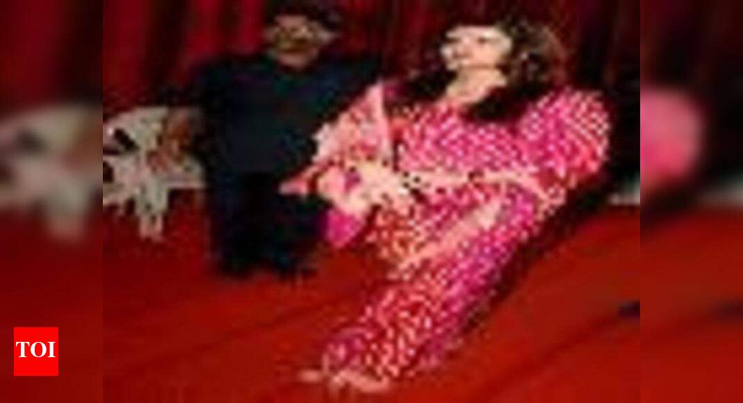 Allah bless you Ash: Shah Rukh Khan | Hindi Movie News - Times of India