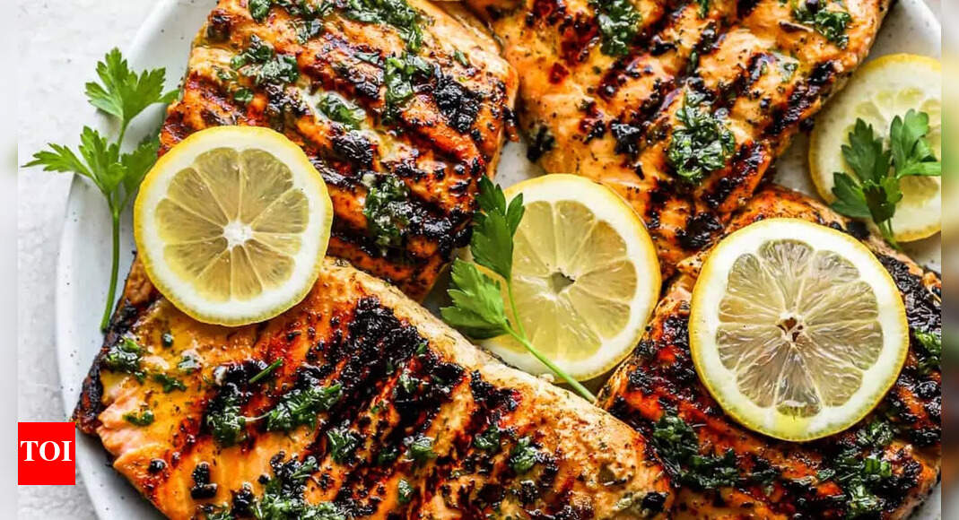 7 Most Nutritious Dishes from the USA | Quinoa Salad to Greek Yogurt ...