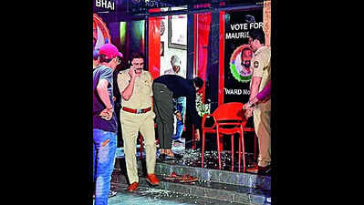 Mauris’ Body Buried At Mahalaxmi: Mauris’ Body Buried At Mahalaxmi, Not ...