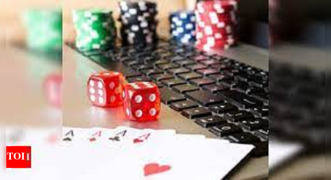 Betting on being better: Over 1k gamblers sign agreement in Agra | Agra ...