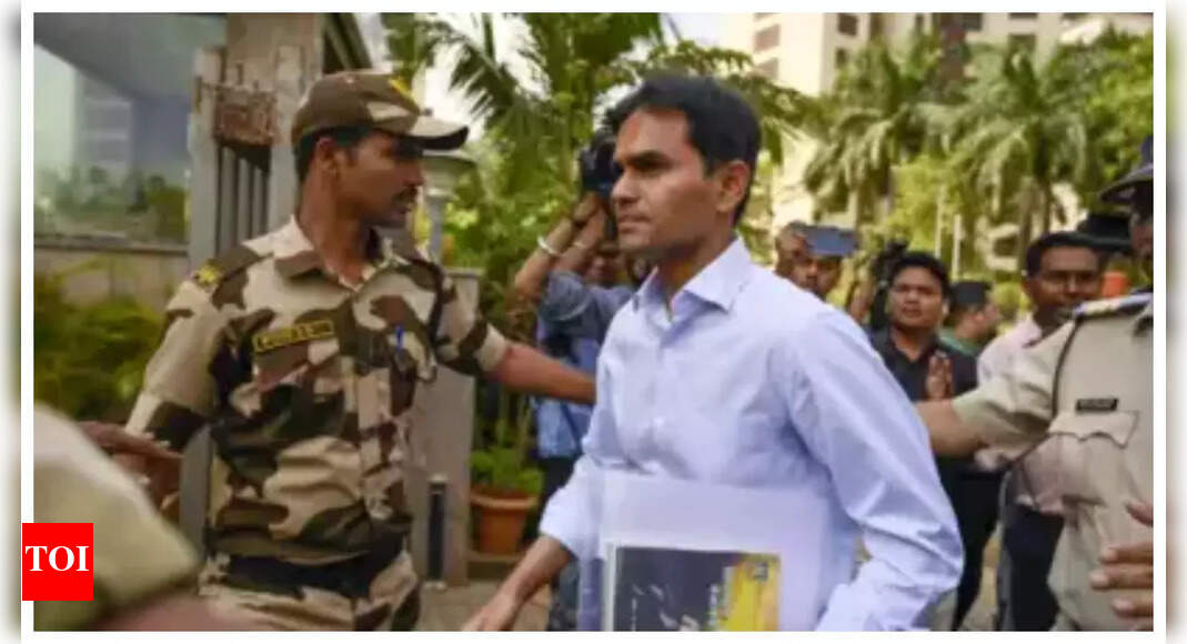 Sameer Wankhede Money Laundering Case: ED's Allegations and Reactions | - Times of India