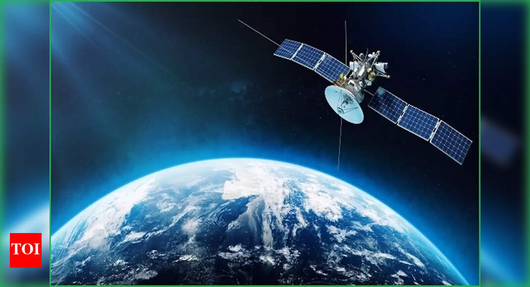 'On track': Top Isro scientist on India's two ambitious space plans ...