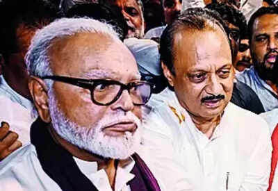 NCP workers want Ajit Pawar as chief minister, say Chhagan Bhujbal and Dhananjay Munde | Pune ...