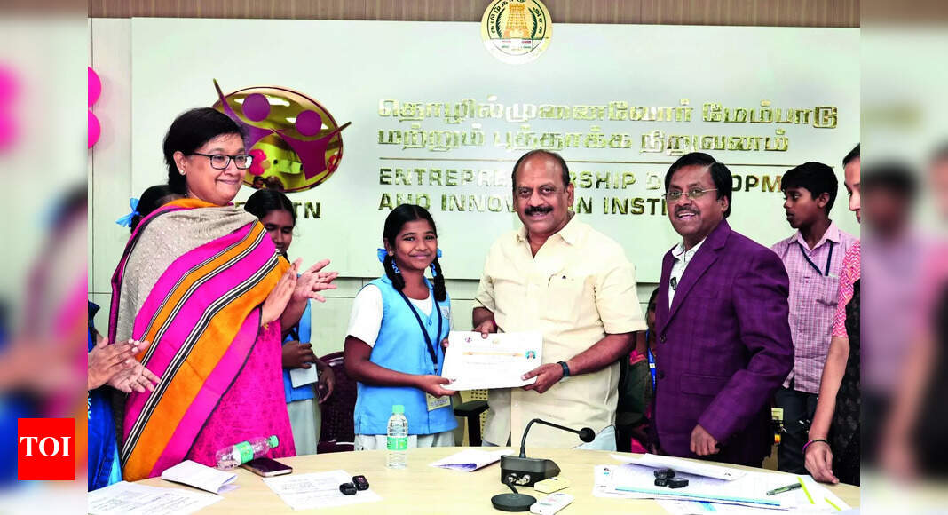 Anbarasan: Anbarasan Meets Boot Camp Finalists | Chennai News - Times ...