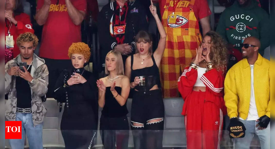 Taylor Swift chugs her drink during Super Bowl LVIII, sets off social ...