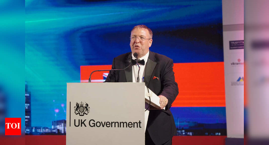 BDHC hosts a starry dinner reception ahead of the Queen’s Cup race ...