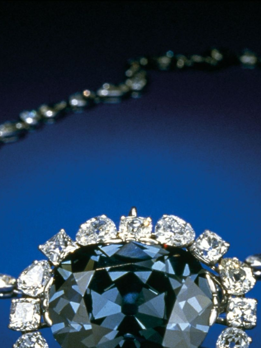 Missing Royal Jewels: 8 Magnificent Lost Royal Gems & Jewels | Times Now