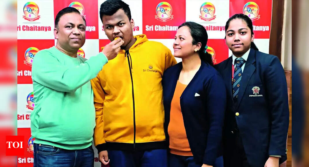 Ayush Gangal: Ayush Gangal leads among UT’s JEE main top scorers ...