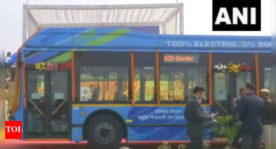 350 e-buses launched in Delhi, Arvind Kejriwal says capital has highest ...