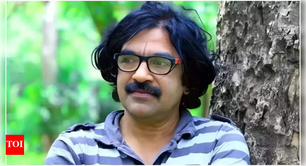 Malayalam director Prakash Koleri found dead at home | - Times of India