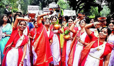 BHU Celebrates Foundation Day: BHU Celebrates Foundation Day and ...