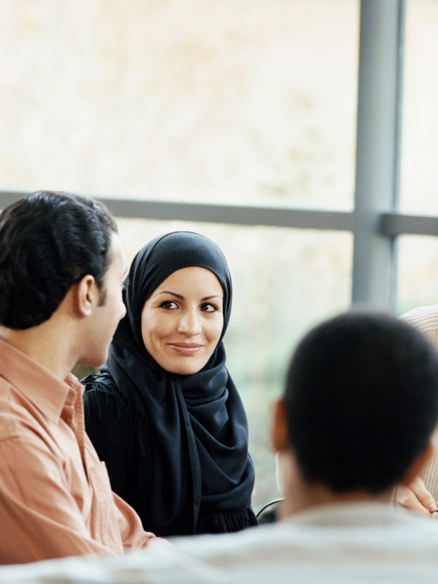 9 Bad Habits That Make You Less Likeable During Conversations | Times Now