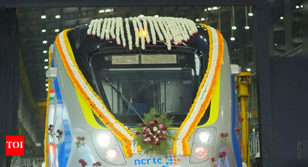 Meerut Metro Trainset Unveiled and Handed Over to NCRTC | Lucknow News ...