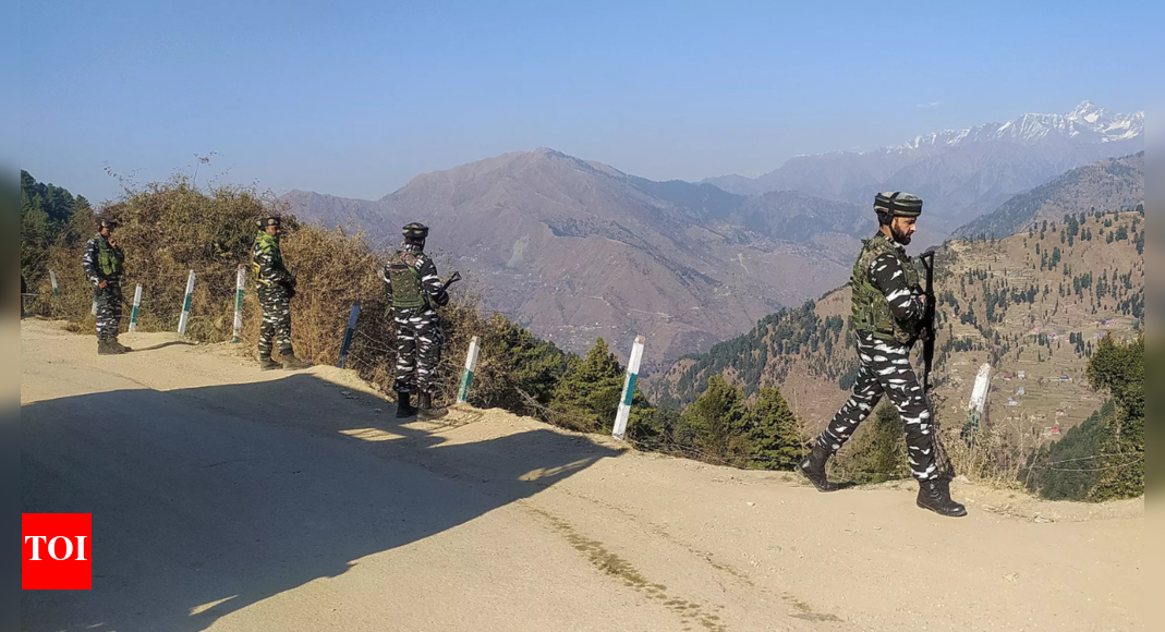 Army fires at Pakistan quadcopters along LoC in J&K's Poonch | Jammu News - Times of India