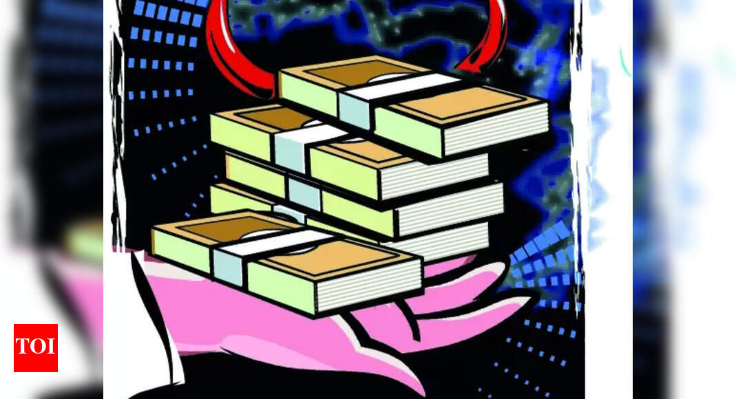 Fake Currency Notes: 2k Fake Currency Notes Found in 16 Banks ...