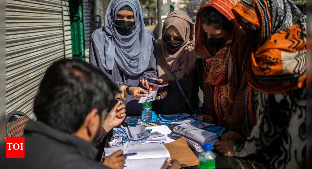 Amid allegations of mass vote rigging, could 2024 Pakistan election ...