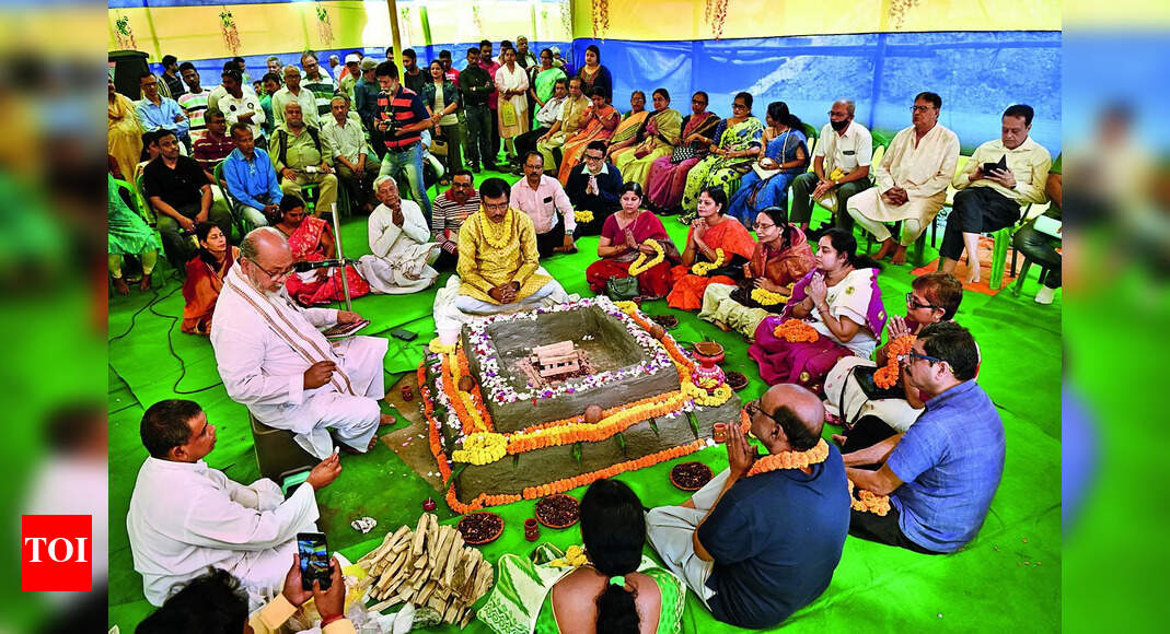 Durga Pituri Lane: Bhumi Puja on Durga Pituri Lane: A New Beginning for ...