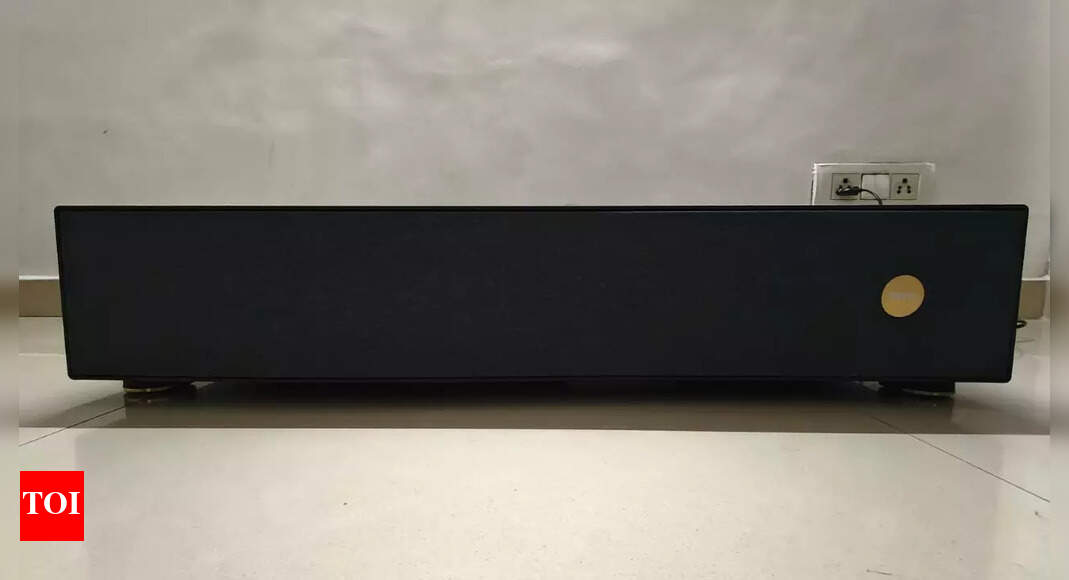 BenQ V5000i 4K HDR short throw projector: Mighty price, mightier ...