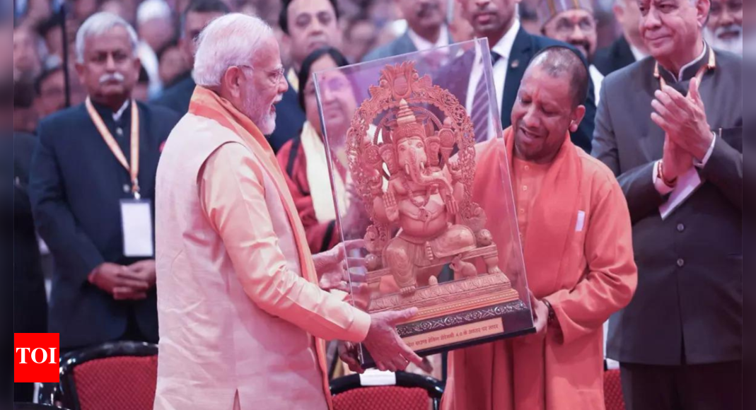 In 7 yrs of 'double engine' government, UP's gone from 'red tape' to 'red carpet': PM Modi ...