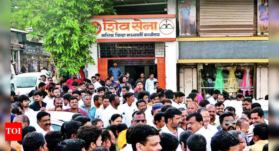 Jalgaon Lok Sabha Seat: Shiv Sena and UBT Engage in Battle for Jalgaon ... Jalgaon Lok Sabha Seat: Shiv Sena and UBT Engage in Battle for Jalgaon ...