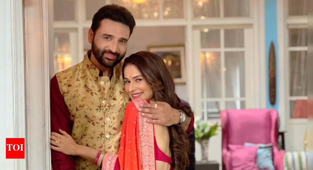 Romanch Mehta opens up about his sibling-like bond with Baghin co-actor Aneri Vajani | - Times ...