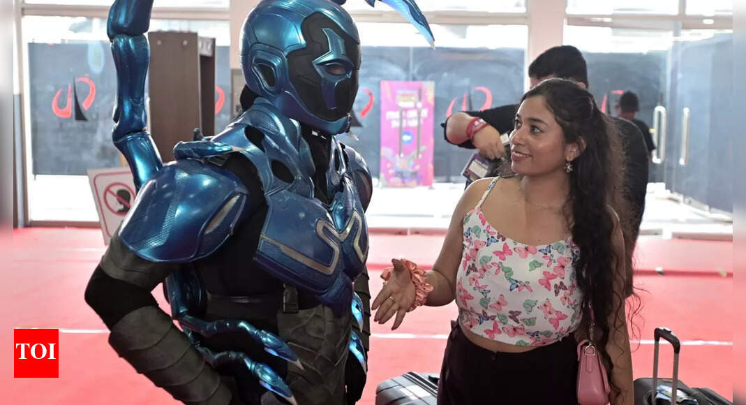 Webcomics, cosplayers awe audience at Comic Con Hyderabad | Hyderabad ...