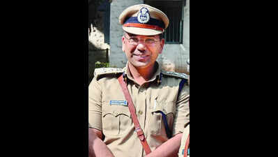 Bitcoin Scam: IPS officer grilled in Bitcoin scam: SIT questions ...