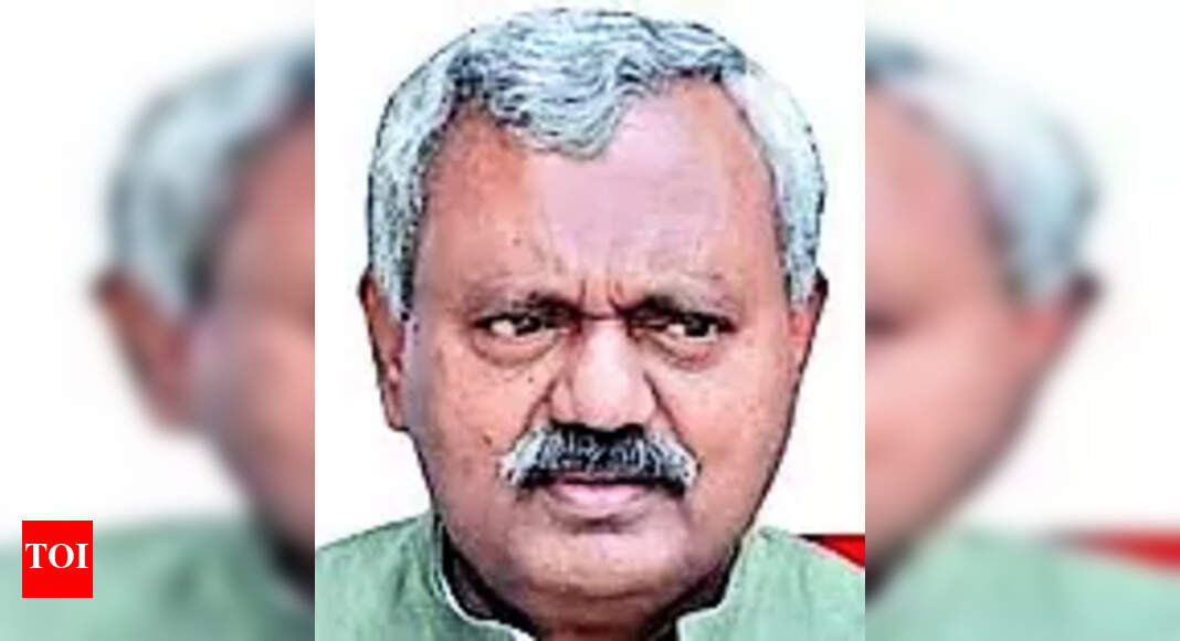 Somashekhar: MLA Somashekhar seeks prayers at temples for early onset ...