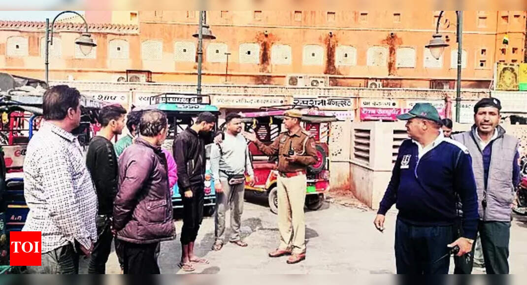 E-Rickshaws: Unions urge govt to stop drive against e-rickshaws | Jaipur News - Times of India