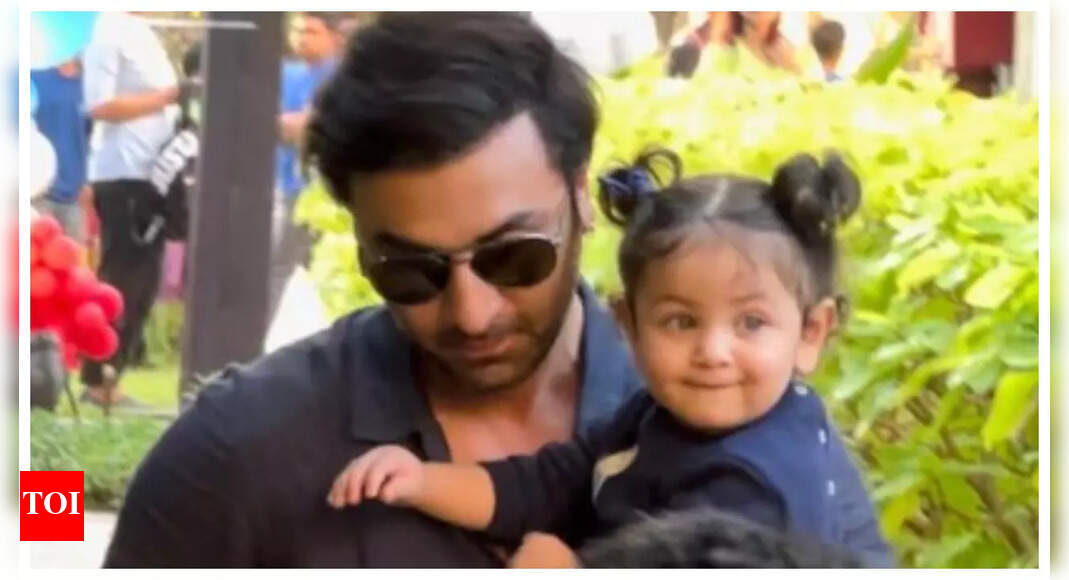 Raha: Ranbir Kapoor carries daughter Raha to Jehangir Ali Khan's ...